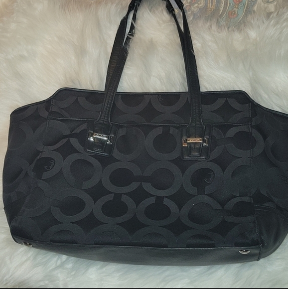 Coach | Bags | Coach Op Art Taylor Purse | Poshmark